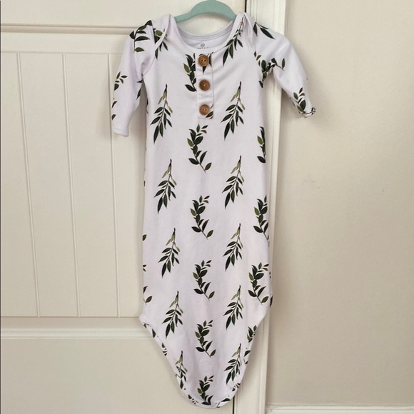 Caden Lane Knotted Gowns